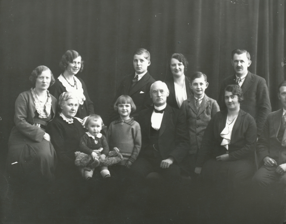 Johannes Theodor Larsen - odswiki